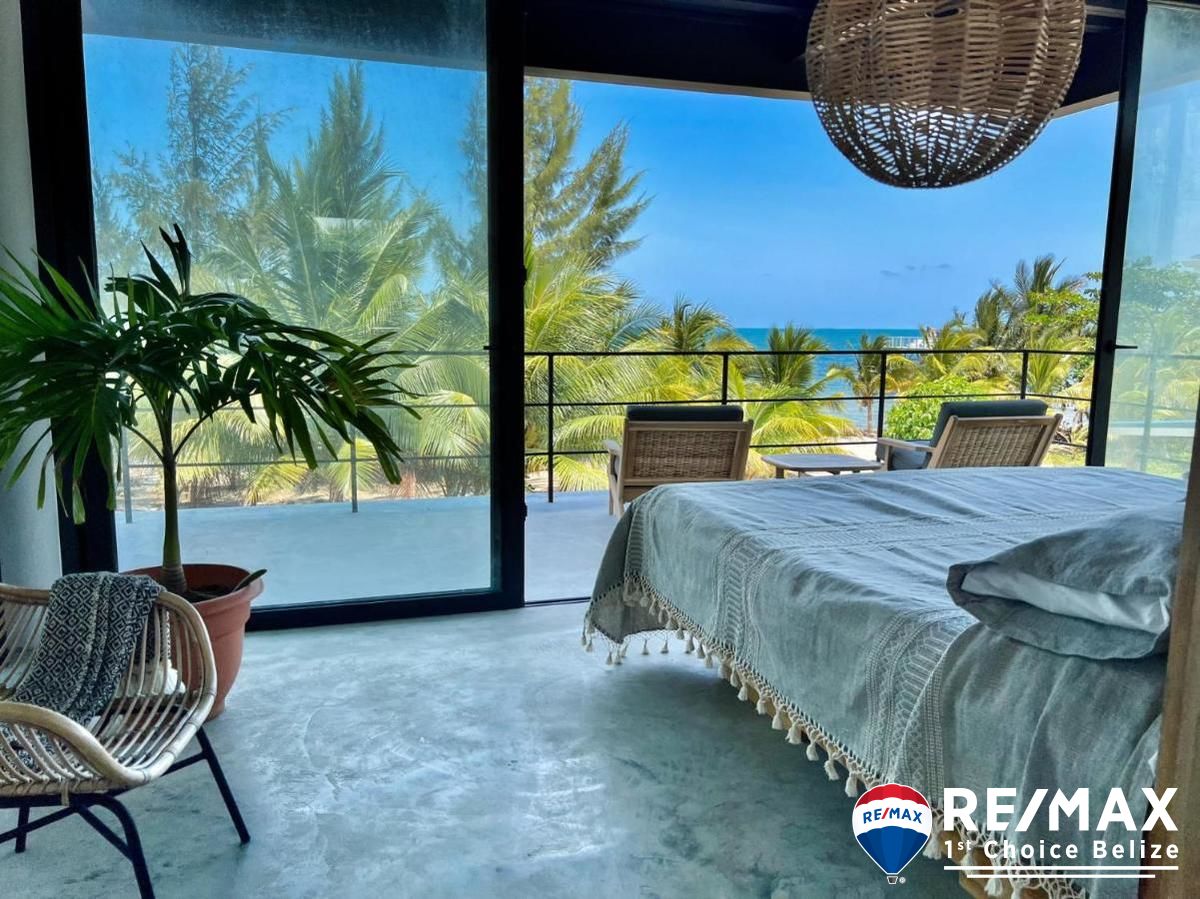 H1440 - Beachfront Dream House | RE/MAX 1st Choice
